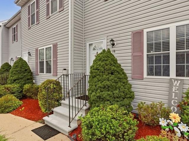 5239 N Main St Apt 18, Fall River, MA 02720