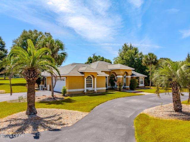 5239 Oak Dr, Marianna, FL 32446 | MLS #779063