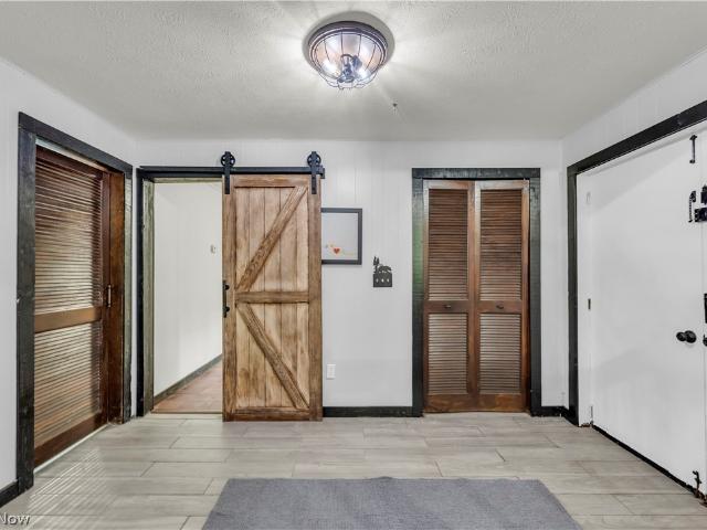 5239 Sleepy Hollow Road