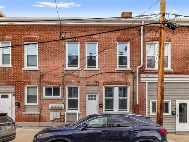 5239 Wickliff St, Pittsburgh, PA 15201