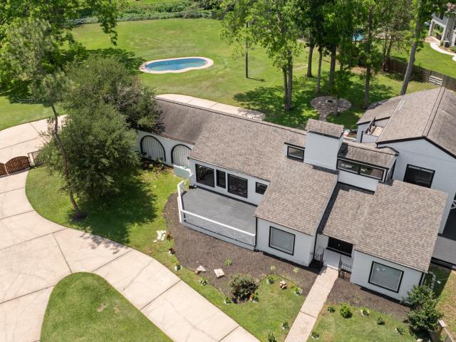 5230 Meadow Forest lane