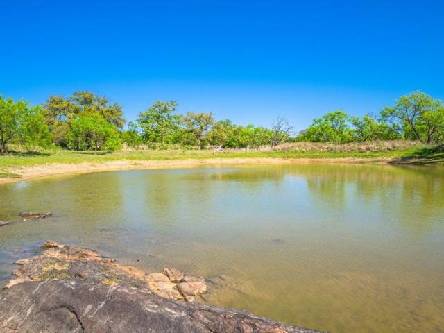 5230 County Road 409, Valley Spring, US, TX