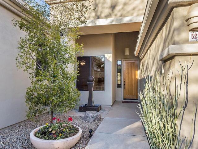 5230 E Herrera Dr, Phoenix, AZ 85054 | MLS #7021 | Compass