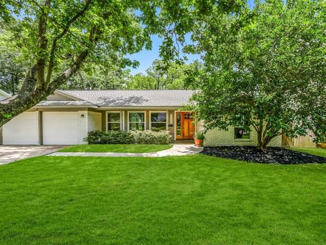 5230 Indigo St, Houston, TX 77096