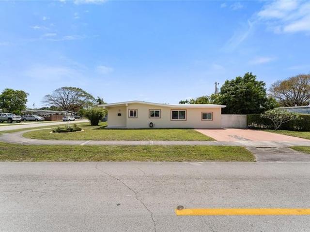 5230 SW 95th Ct, Miami, FL 33165