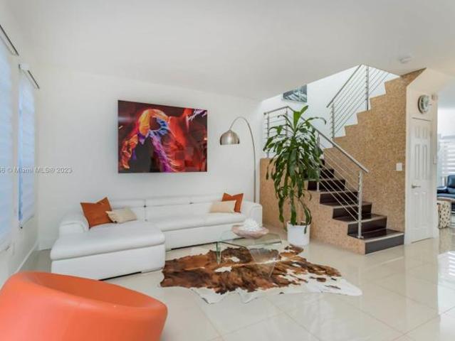 5230 109th Ave NW #8, Doral, FL 33178