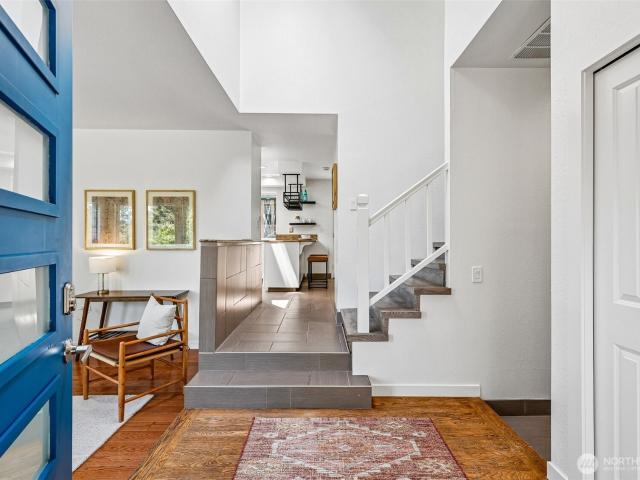 5231 NE 193rd Place