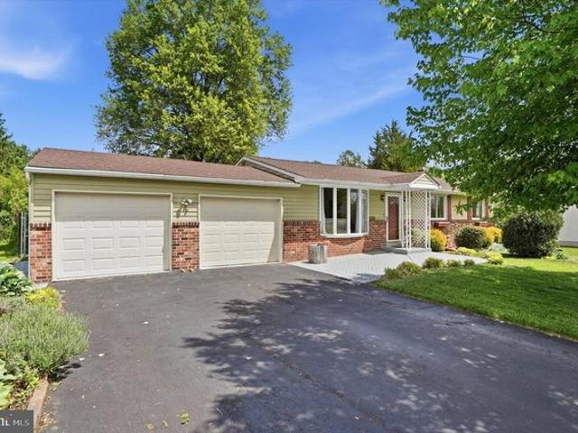 5231 Price Ave, Coopersburg, PA 18036