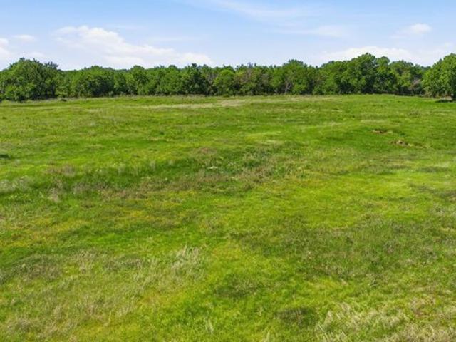 5231 W Lone Chimney, Glencoe, OK 74032