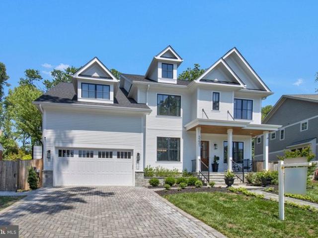 5231 32nd St N, Arlington, VA 22207
