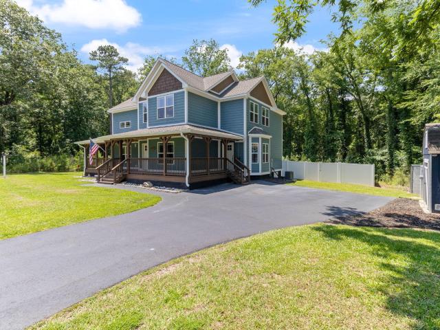 5232 Farmall Drive