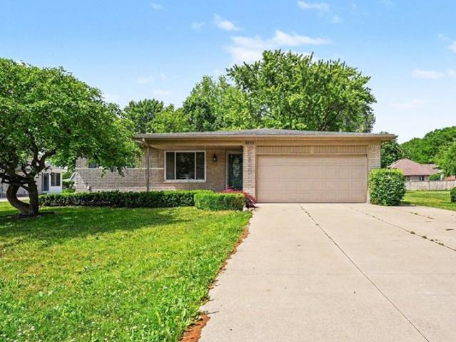 5233 Plymouth St, Sterling Heights, MI 48310
