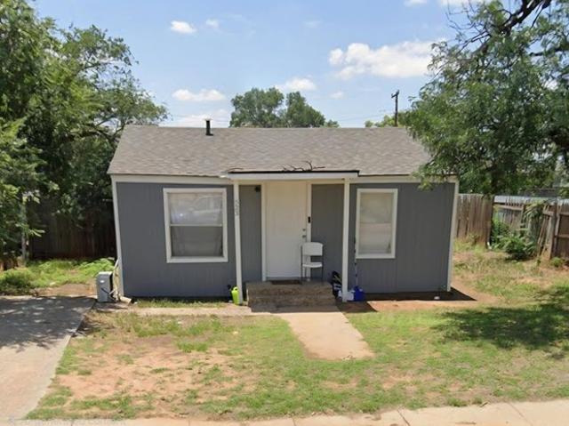 523 39th St, Lubbock, TX 79404