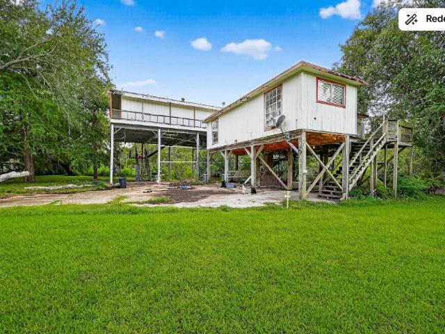 523 & 525 Shady Oaks Harbor Road