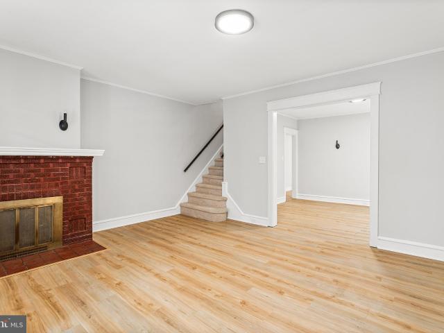 523 Collingdale Ave, Collingdale, PA 19023 | MLS #PADE2110