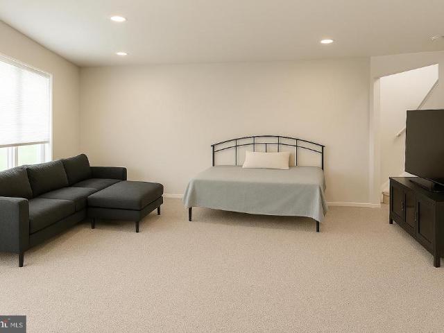 523 Cambridge Lane