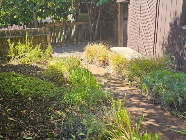 523 Center St, Healdsburg, CA 95448 | MLS #326001