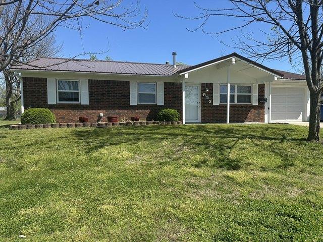 523 A St SE, Miami, OK 74354