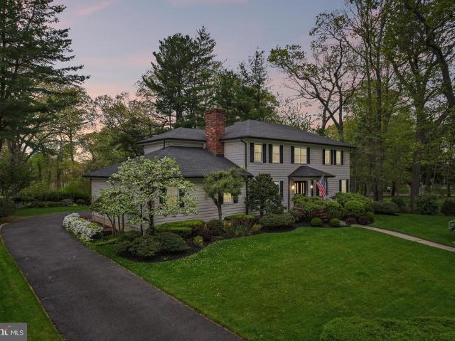 523 Bowne Road