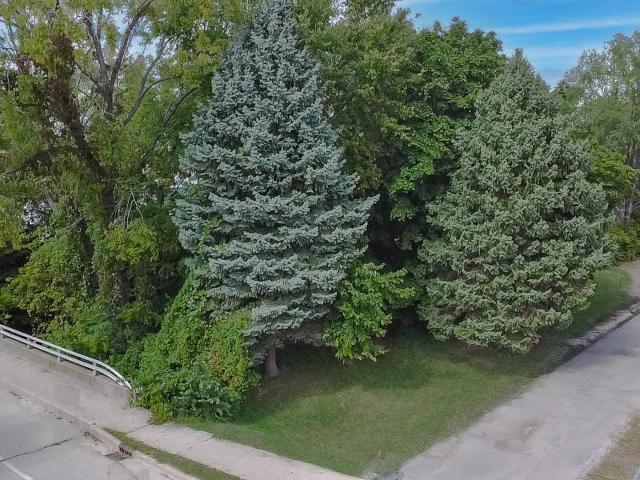 523 Bedford Road