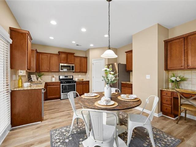 523 Gardenview Road