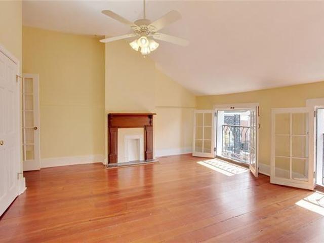 521 Dumaine Street # 3B