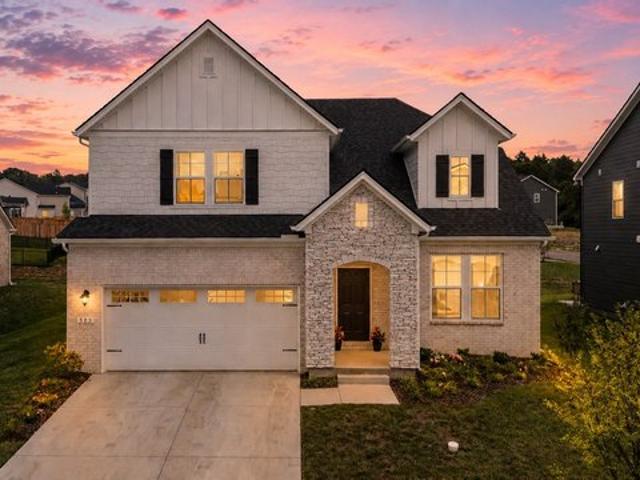 523 Kemp Dr, Hermitage, TN 37076