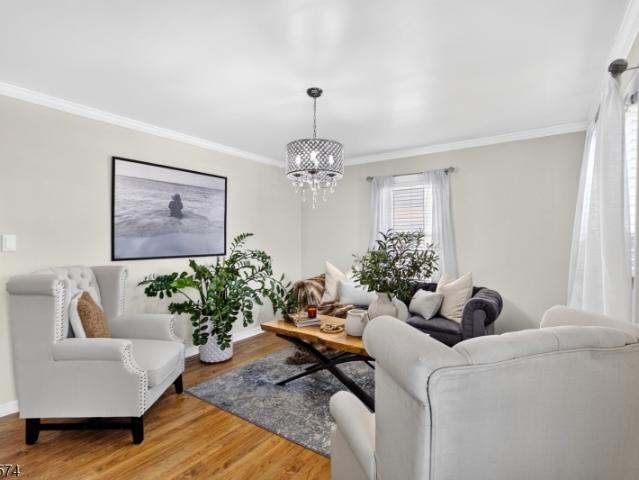 523 Harrison Pl