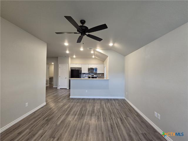 523 Lost Trail b