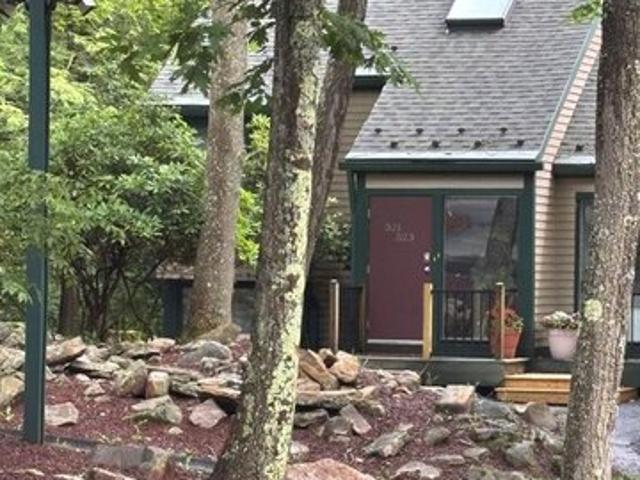 523 Laurel Pond, Farmington, PA 15437