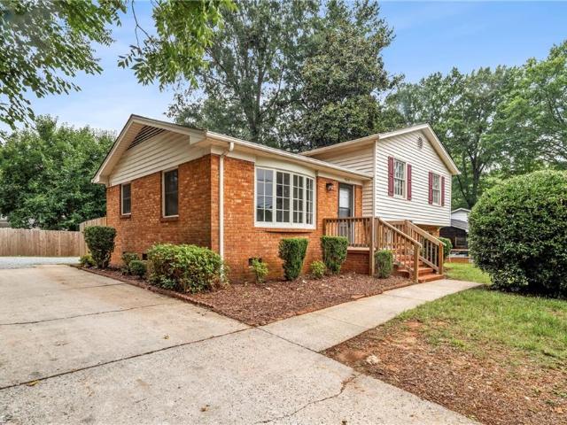 523 Muirs Chapel Road