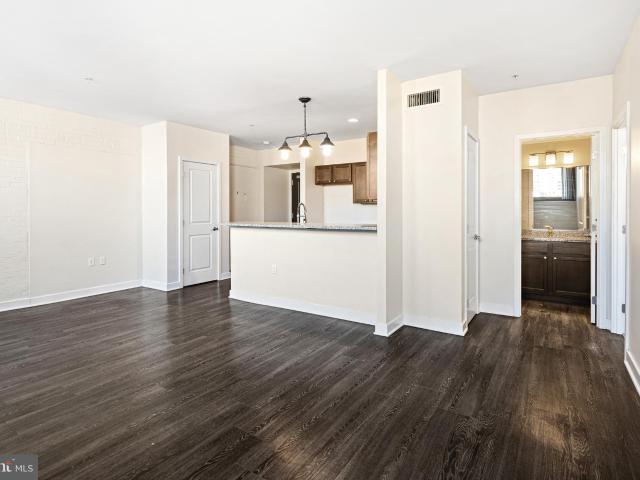523 N Broad St, Unit 203, Philadelphia, PA 19123 | MLS #PAPH2583