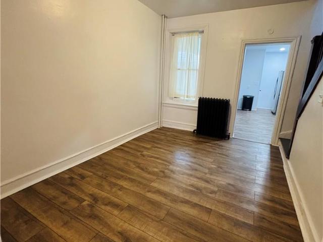 523 N New
