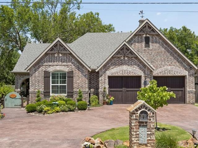 523 S Dallas St, Van Alstyne, TX 75495