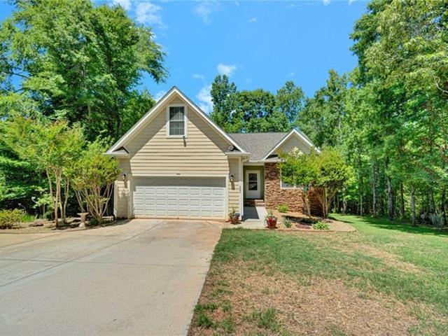 523 Serena Cir, Anderson, SC 29621