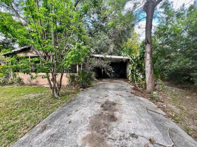 523 Parrott Rd, Auburndale, FL 33823