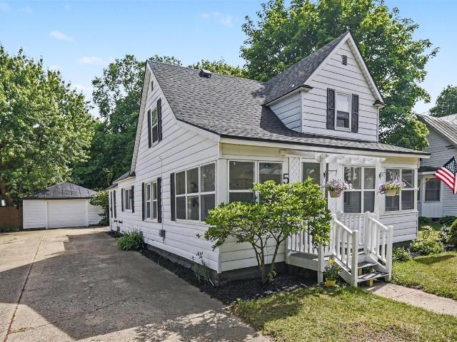 523 W Maple Street