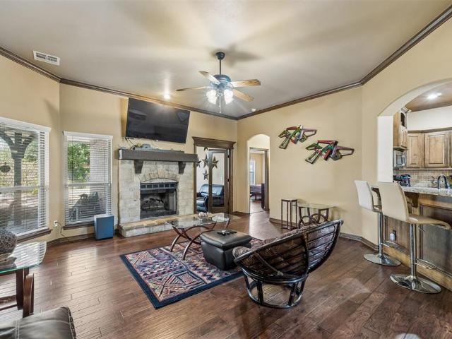 523 Woods Way