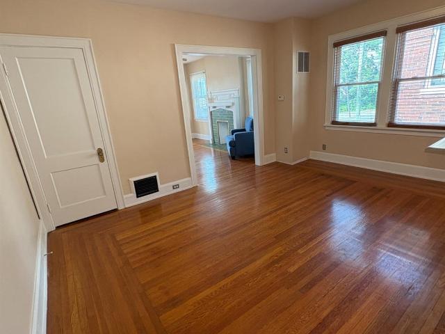 5244 Montgomery Rd