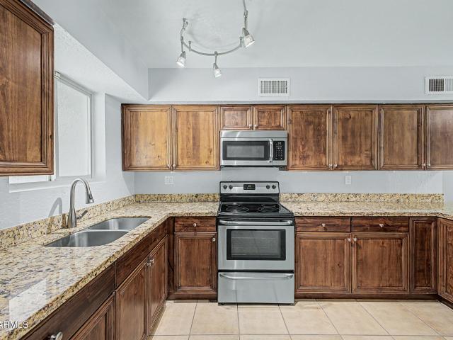 5244 W Sanna St, Glendale, AZ 85302 | MLS #7003 | Compass