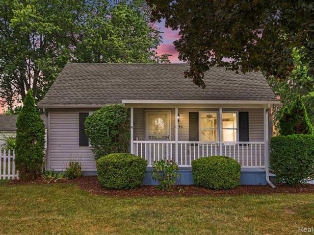 5246 Dania St, Flint, MI 48532
