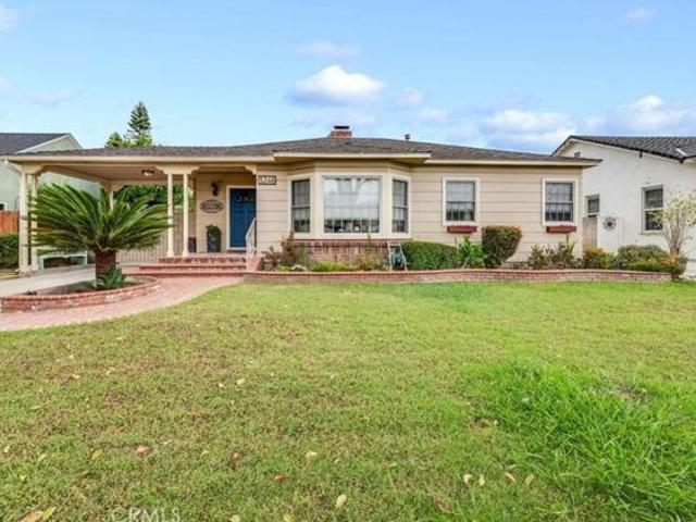 5246 E Greenmeadow Rd, Long Beach, CA 90808