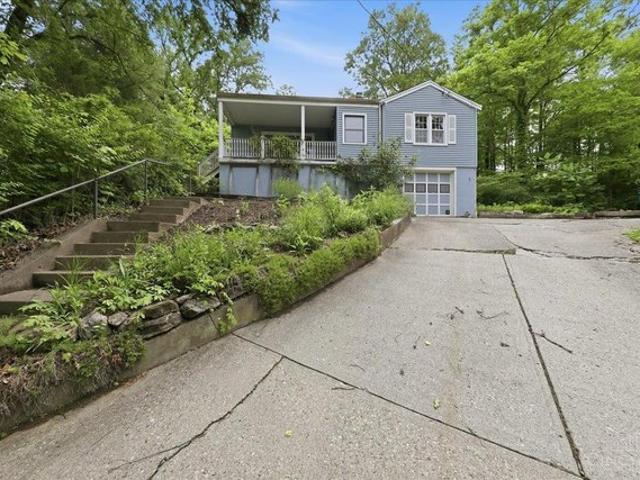 5246 Shepherd Rd, Cincinnati, OH 45223