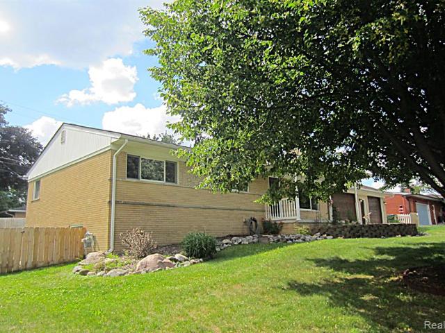 52477 Pappy Lane