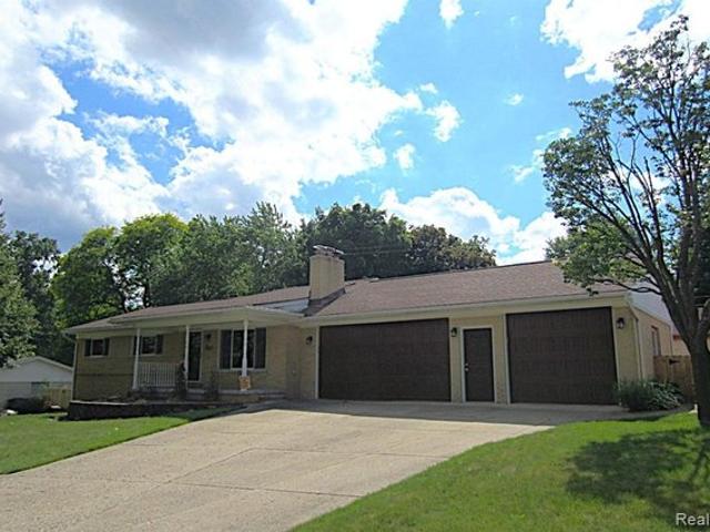 52477 Pappy Ln, Shelby Township, MI 48316