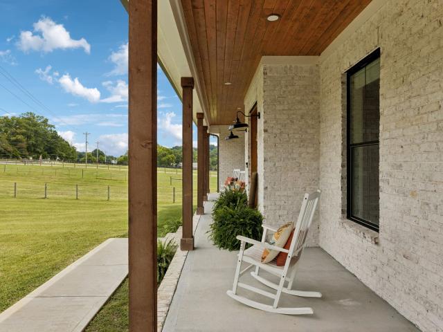 5247 Flat Creek Rd