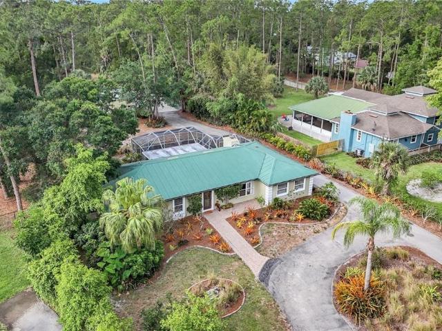 5248 Coral Wood Dr, Naples, FL 34119 | MLS #225081