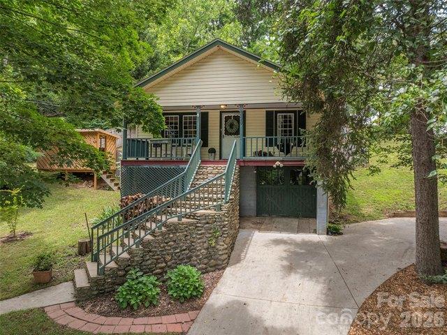 5249 Old Clyde Rd, Clyde, NC 28721