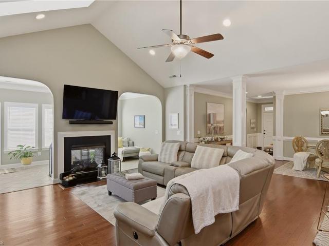 5249 Abbot Lane