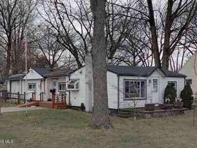 5240 Adella St, Toledo, OH 43613